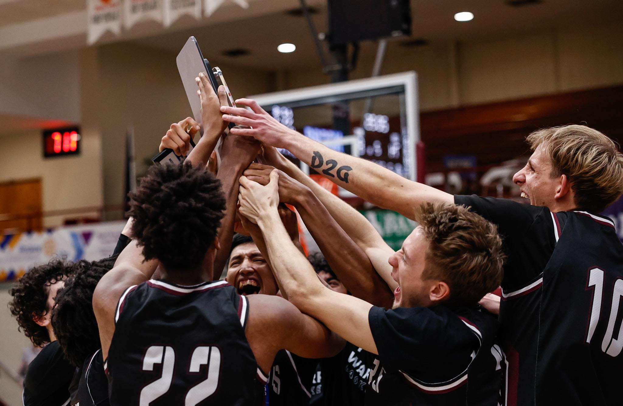 Men's Basketball Wins National Championship | SAGU AIC